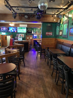 ZENO’S - 44 Photos & 71 Reviews - 384 W 3rd Ave, Columbus, Ohio - Dive ...