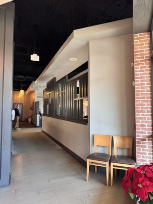 TABLE 31 - Updated December 2025 - 250 Photos & 233 Reviews - 130 ...