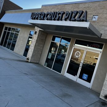 UPPER CRUST PIZZA - Updated October 2025 - 150 Photos & 243 Reviews ...