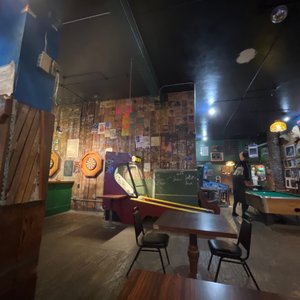 BLUE MOON TAVERN - Updated November 2024 - 43 Photos & 103 Reviews ...