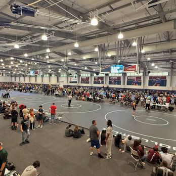 LEGENDS EVENT CENTER - Updated December 2025 - 22 Photos - 2533 Midtown ...