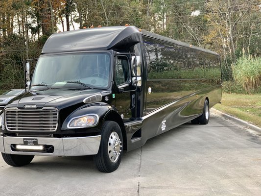 ABOVE AND BEYOND LIMOUSINE SERVICE - 15 Photos & 12 Reviews - 15 ...