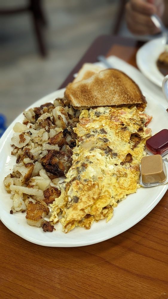 MERIVALE STATION RESTAURANT - Updated December 2025 - 19 Photos - 1884 ...