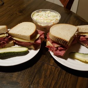 FAMOUS 4TH STREET DELICATESSEN - 977 Photos & 629 Reviews - Delis - 700 ...