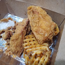 LEGEND CHICKEN - Updated October 2025 - 713 Photos & 1001 Reviews ...