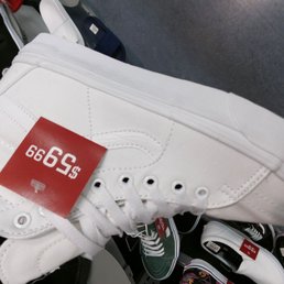 Champs Sports Reviews | Read Customer Service Reviews of champssports.com