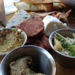SALT FACTORY PUB - Updated August 2025 - 471 Photos & 595 Reviews - 952 ...