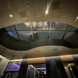 Z BAR - Updated August 2025 - 496 Photos & 228 Reviews - 108 E Superior ...