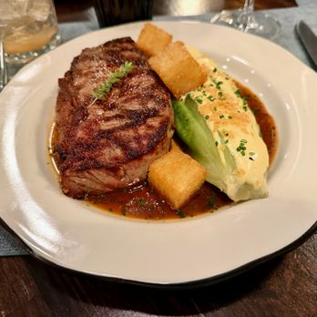 WOODSIDE - Updated January 2026 - 81 Photos & 28 Reviews - 24 Midway Sq ...