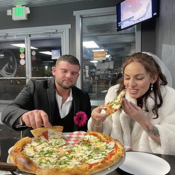 HIGH RISE PIZZA KITCHEN - 29 Photos & 58 Reviews - 6660 Delmonico Dr ...