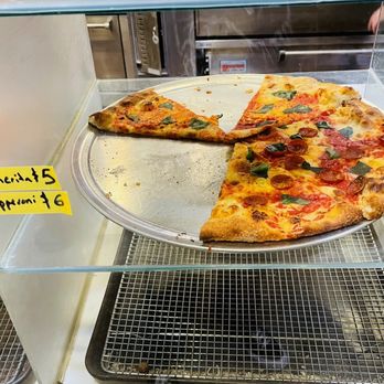 SECRET PIZZA - Updated April 2025 - 117 Photos & 66 Reviews - 3501 ...