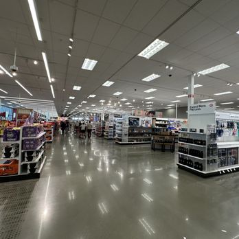 TARGET - Updated January 2026 - 104 Photos & 11 Reviews - 205 S Clovis ...