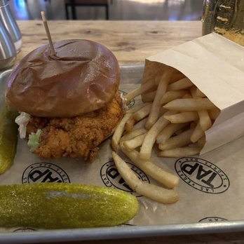 TAP SPORTS BAR EXCALIBUR - Updated January 2025 - 157 Photos & 56 ...