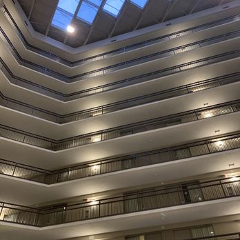 EMBASSY SUITES BY HILTON PORTLAND TIGARD - Updated July 2025 - 419 ...