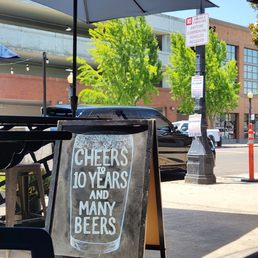 COMMONWEALTH - Updated September 2025 - 821 Photos & 1222 Reviews ...