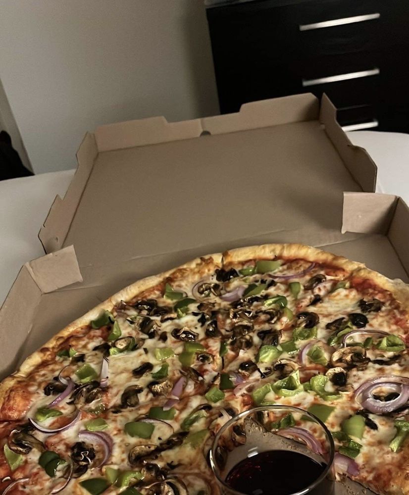 PRONTA PIZZERIA - Updated June 2024 - 87 Photos & 42 Reviews - 325 W ...