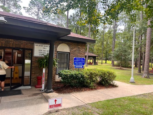ALABAMA REST AREA - Updated September 2025 - 12 Photos - State Highway ...