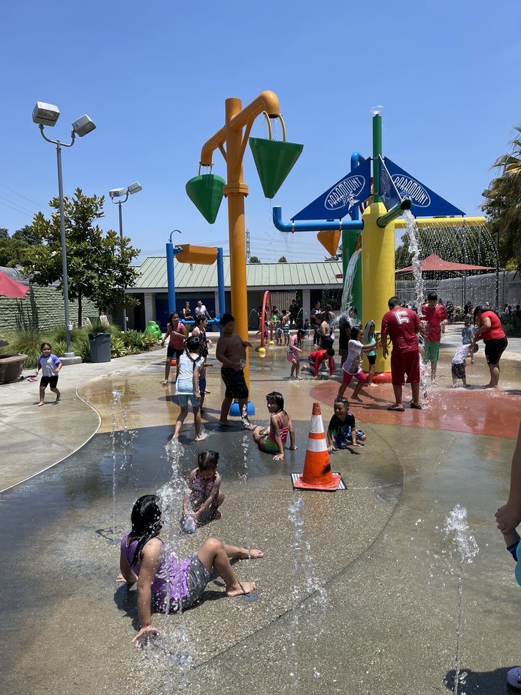 SPLASH PAD - Updated July 2025 - 12 Photos & 15 Reviews - 14618 Orange ...