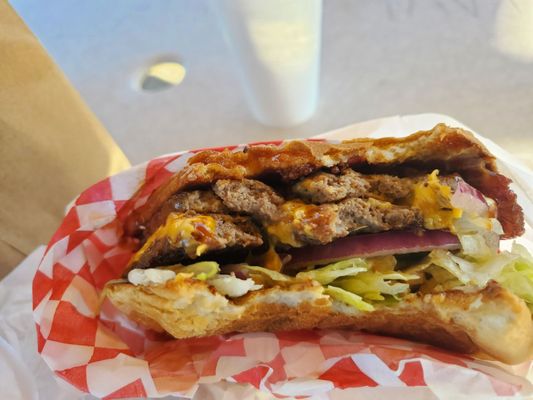 BUZZS DRIVE IN - Updated June 2025 - 119 Photos & 130 Reviews - 6707 ...