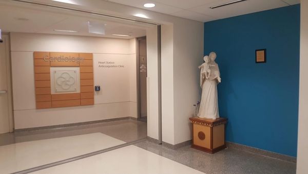 RESURRECTION MEDICAL CENTER - Updated December 2025 - 10 Photos & 14 ...