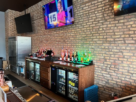 CHESTER’S TAVERN & PIZZA - 91 Photos - 6255 S Archer Rd, Summit ...