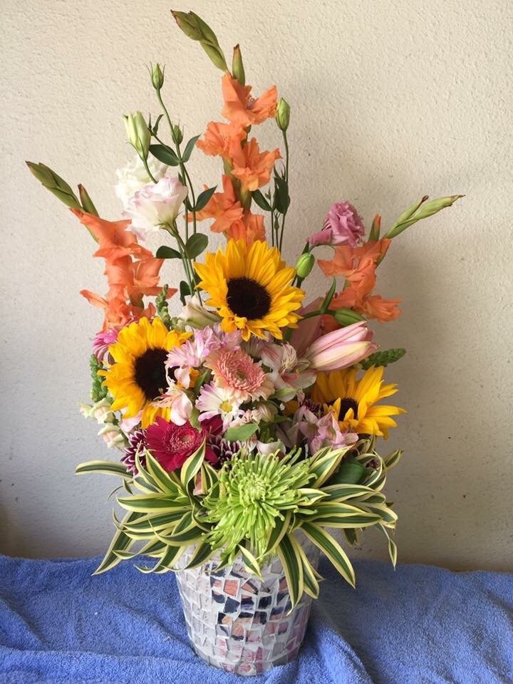 SWEET PETALS FLOWER SHOP - Updated September 2024 - 24 Photos - 1151 ...