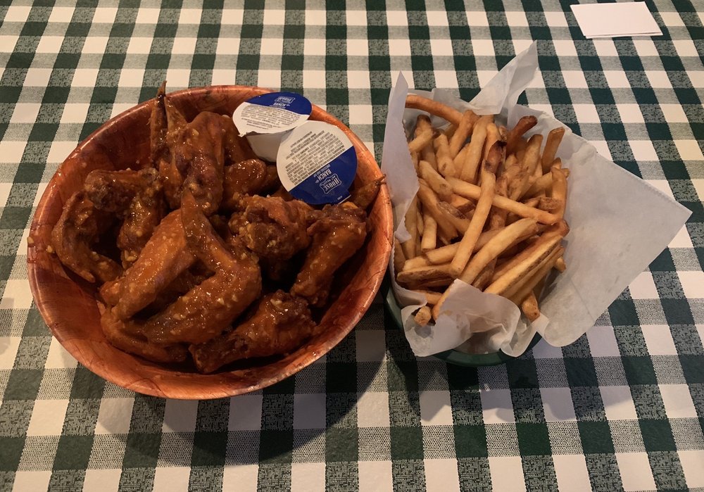 GATORS WING SHACK GRILL & PIZZERIA - Updated October 2025 - 236 Photos ...