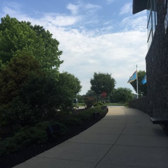 BRANDYWINE HUNDRED LIBRARY - Updated October 2025 - 20 Photos & 14 ...