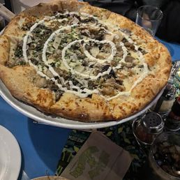 MELLOW MUSHROOM - Updated July 2025 - 351 Photos & 405 Reviews - 601 W ...