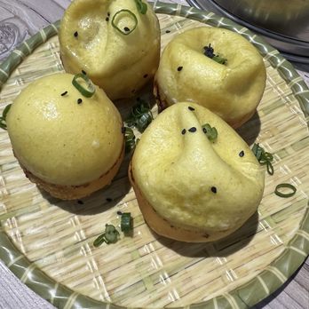 BUN WORLD - Updated December 2025 - 608 Photos & 226 Reviews - 1071 N ...