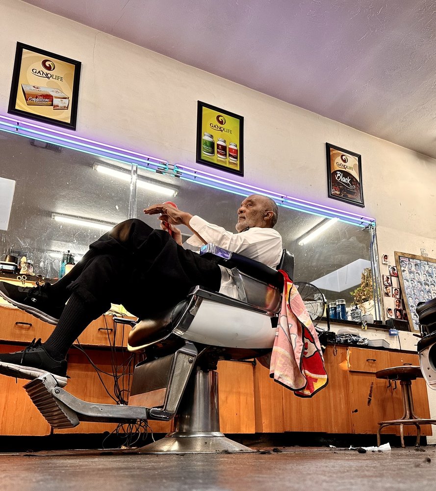 JUST IN TIME HAIR TRENDS - Updated October 2025 - 35 Photos & 49 ...