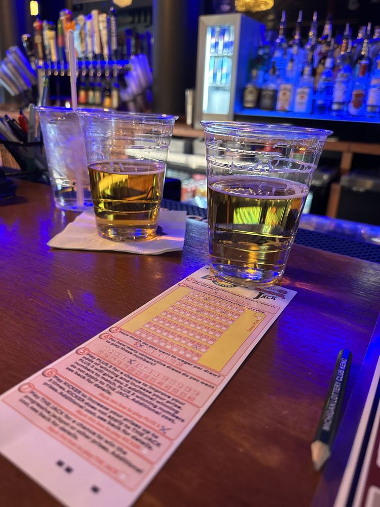 LEGENDS BAR & GRILLE - Updated December 2025 - 16 Photos & 23 Reviews ...