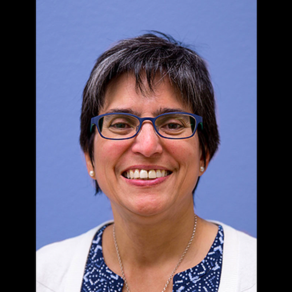 Erin Helton's Instagram, Twitter & Facebook on IDCrawl