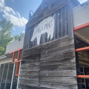 THE PIG & PINT - 903 Photos & 970 Reviews - 3139 N State St, Jackson ...