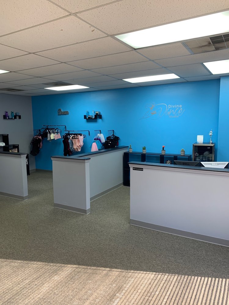 DIVINE DANCE STUDIO - 2000 Powers Ferry Rd SE, Marietta, Georgia ...