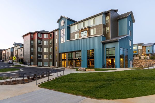 HUB BLACKSBURG - Updated January 2026 - 11 Reviews - 1201 Snyder Ln ...