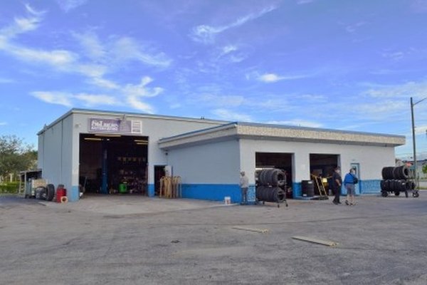 St Lucie Battery And Tire Palm City
