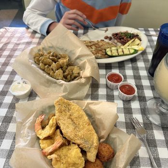 FLYING FISH - Updated July 2024 - 672 Photos & 570 Reviews - 105 S 2nd ...