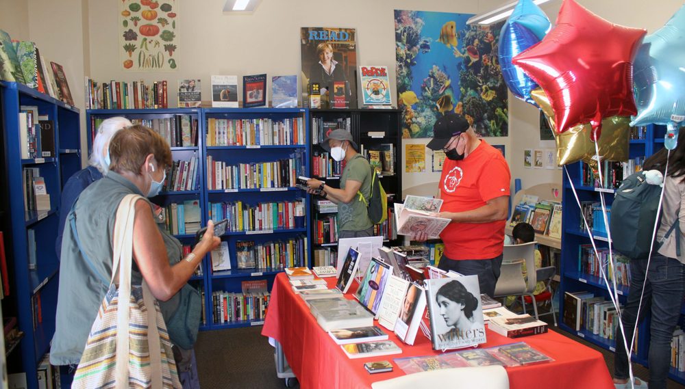 BOOKS FOR FRIENDS - Updated December 2024 - 1550 Oak St, Alameda ...