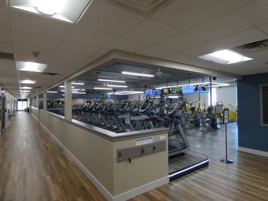 CORNERSTONE HEALTH & FITNESS - 18 Photos & 11 Reviews - Gyms - 740 ...
