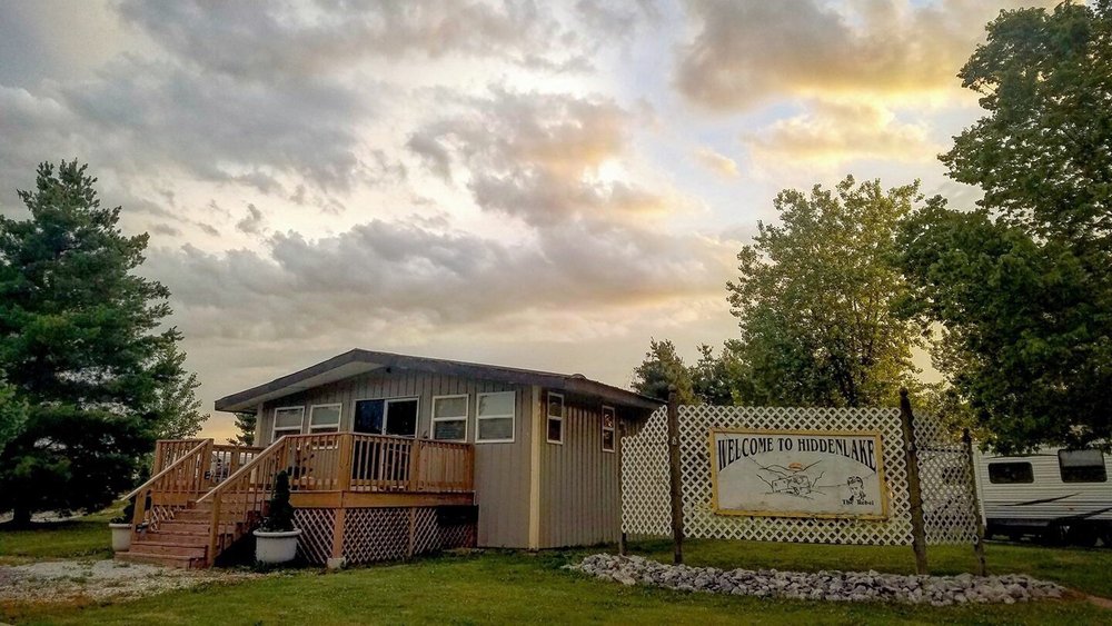 HIDDEN LAKES RESORT - Updated July 2025 - 33 Photos - 11460 S Strawtown ...