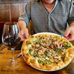 KIN WINDSOR - Updated October 2025 - 900 Photos & 901 Reviews - 740 ...