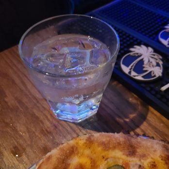 ALLIGATOR LOUNGE - Updated August 2024 - 214 Photos & 552 Reviews - 600 ...