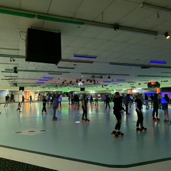 CLASSIC FUN CENTER - Updated November 2025 - 58 Photos & 52 Reviews ...