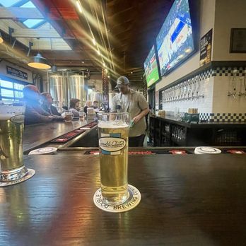 DOUBLE CLUTCH BREWING - Updated August 2025 - 281 Photos & 137 Reviews ...