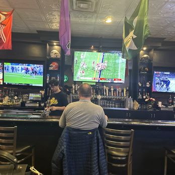 PINTS - Updated November 2025 - 145 Photos & 278 Reviews - 112 S York ...