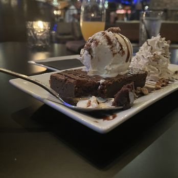 NONA BLUE MODERN TAVERN - Updated November 2024 - 830 Photos & 928 ...