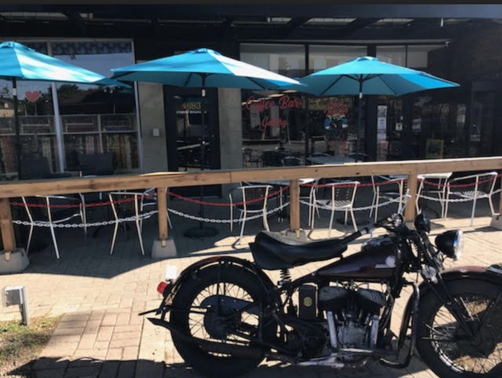 CRAZY MACAWS COFFEE BAR - Updated September 2024 - 13 Photos - 4681 ...