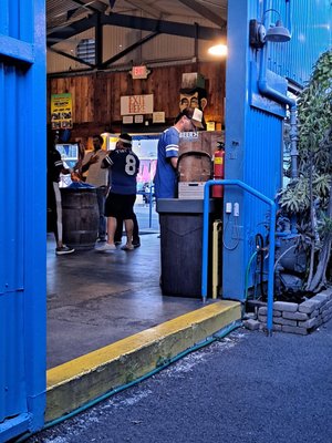 HONOLULU BEERWORKS - 1493 Photos & 621 Reviews - 328 Cooke St, Honolulu ...