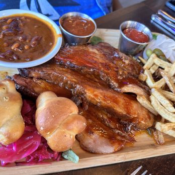 HAWG HEAVEN BBQ & GASTRO PUB - Updated March 2025 - 209 Photos & 127 ...